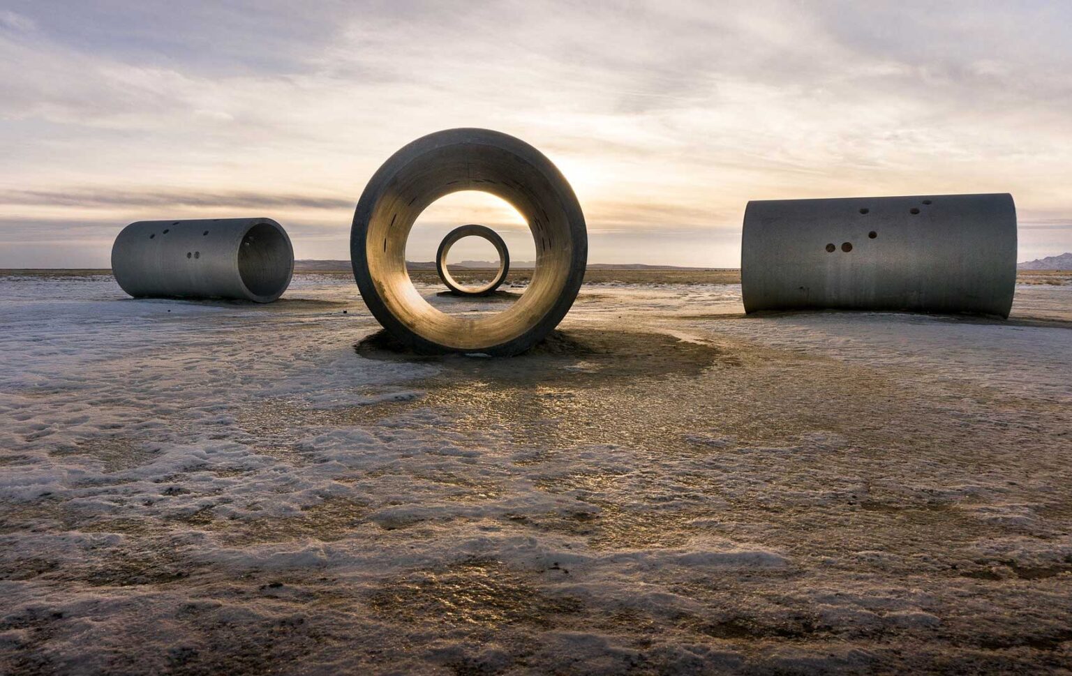 ARTISTAS LAND ART